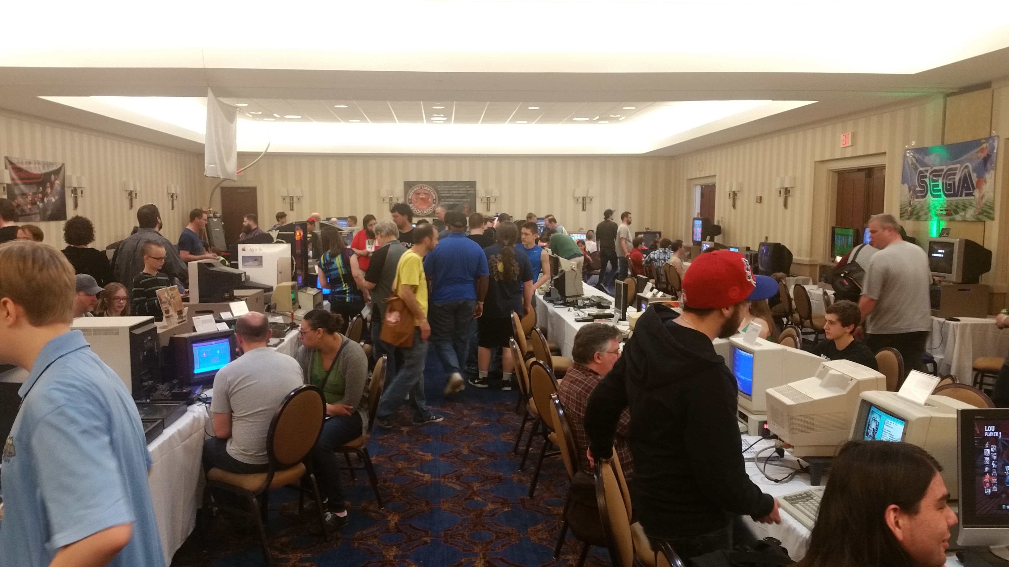 Midwest Gaming Classic 2017 – Retro Game SuperHyper