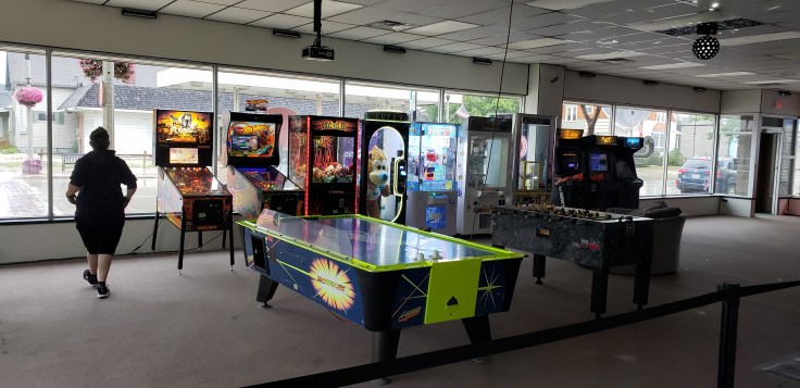 Arcade Visit: Heroes Venture, Two Rivers WI – Retro Game SuperHyper